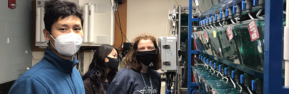 UChicago Students Flex Science Muscles in New MBL Courses | Marine ...